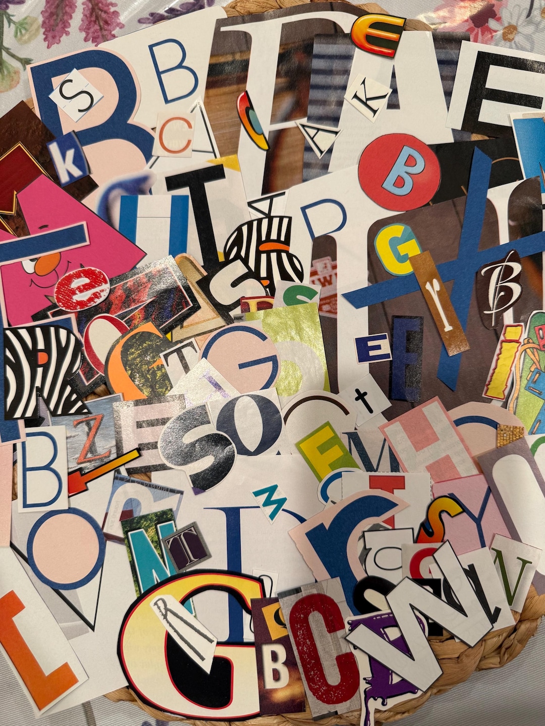 Ransom Mix Letter Grab Bag 300 Magazine and Book Cutouts Mix Media ...