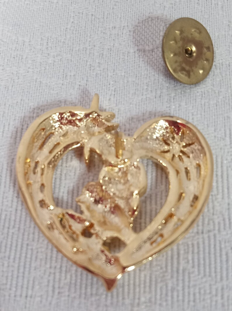 Vintage Mary Baby Jesus Nativity Christmas Holly Gold Tone Heart Shaped ...