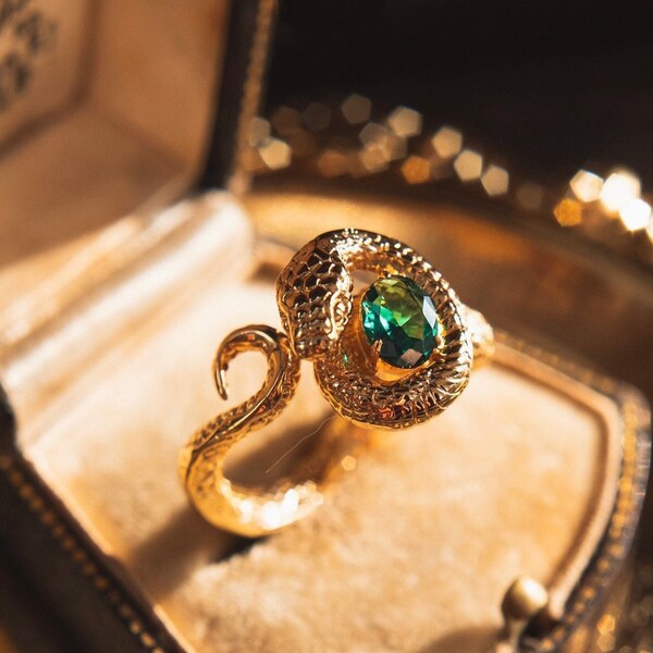 Emerald Snake Ring - Etsy