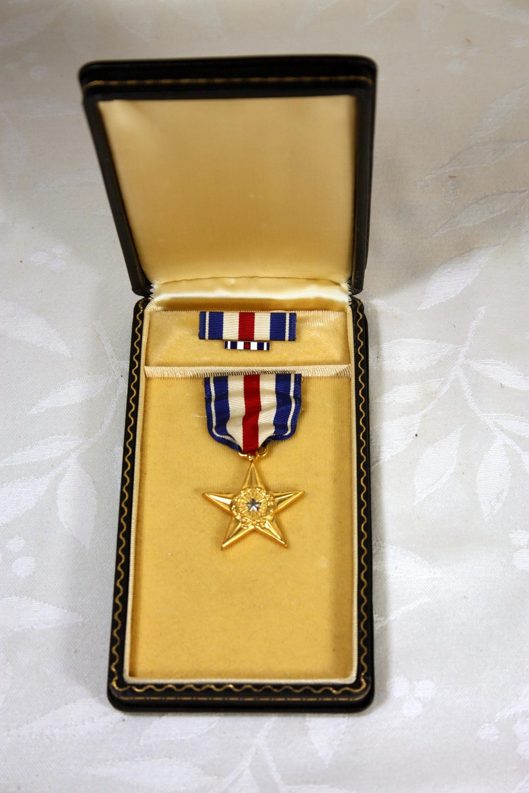 WWII Silver Star Medal W Presentation Case - Etsy