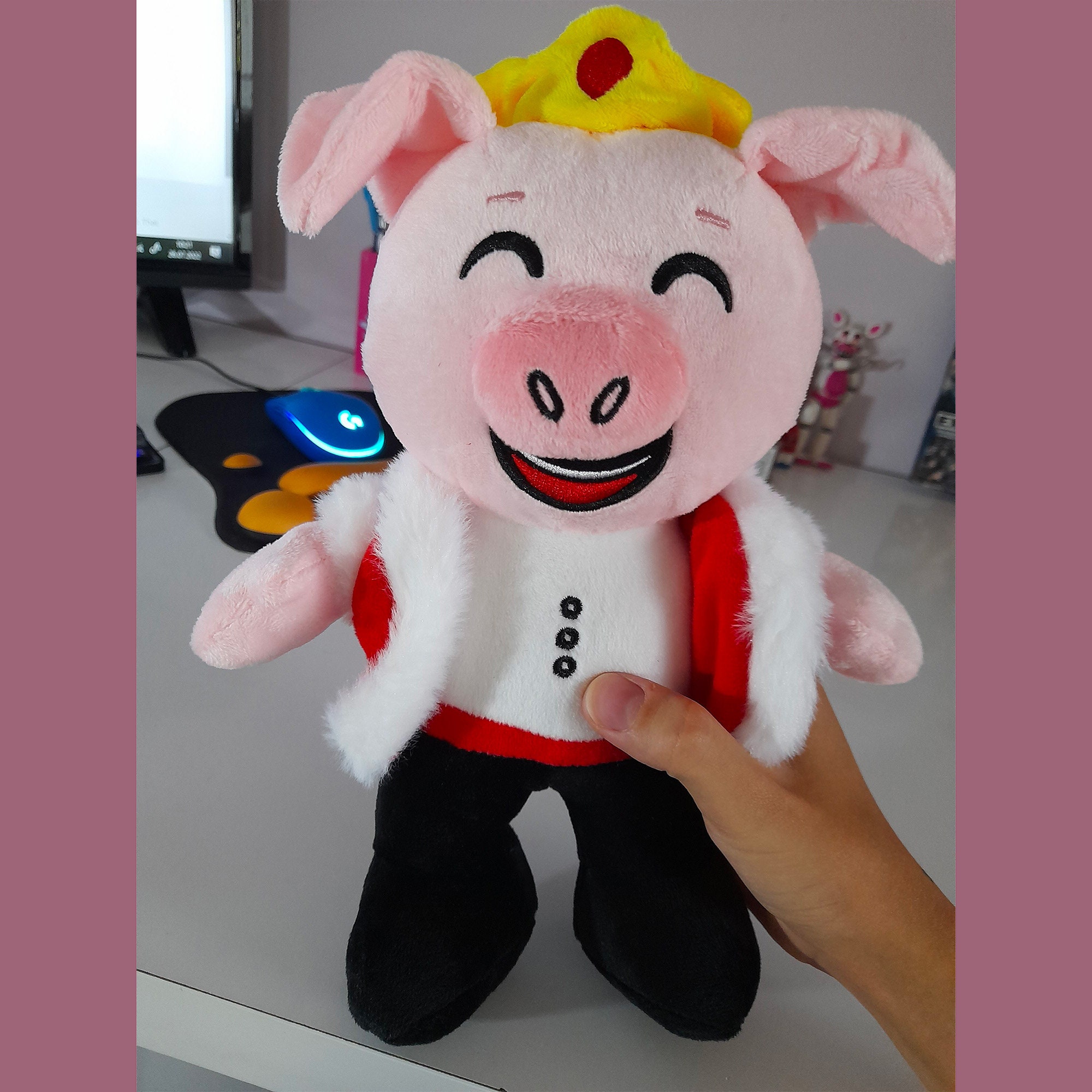 Technoblade Merch Plushie - Etsy