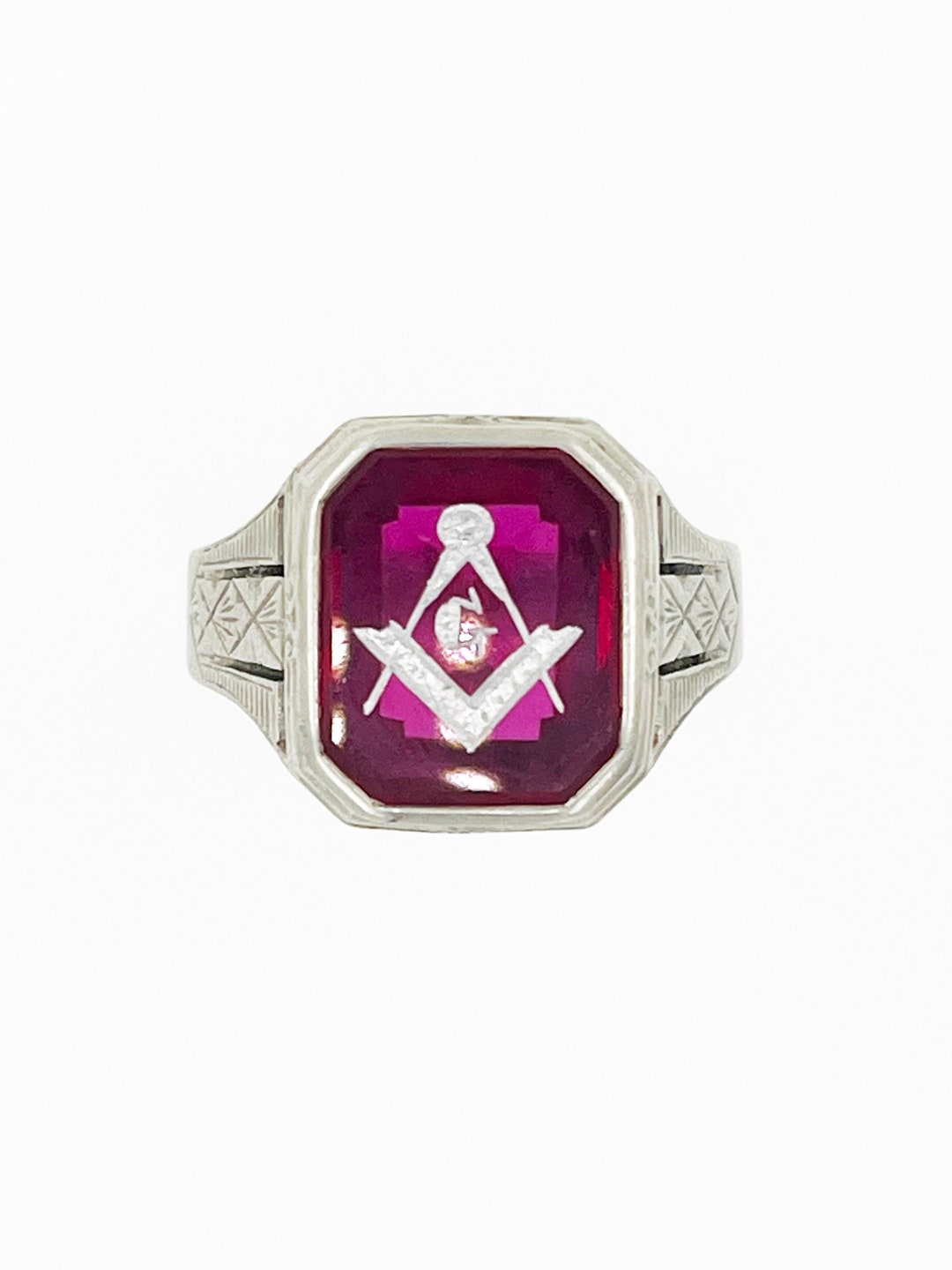 Vintage Carved Ruby Masonic Ring in 10k White Gold - Etsy