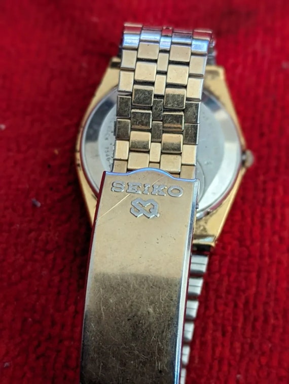 Vintage Seiko Quartz Date Time Men's Watch - Gem