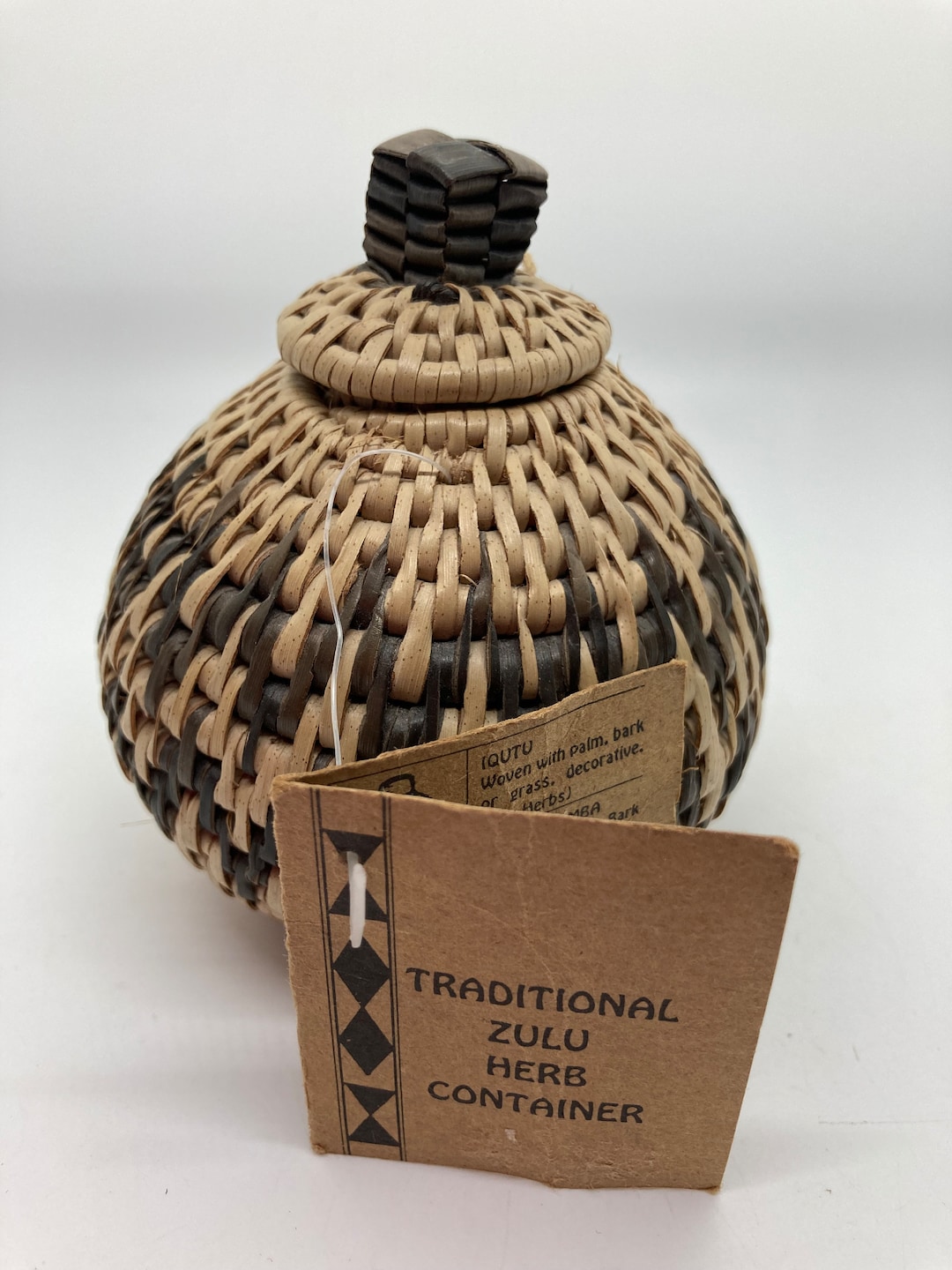 Traditional Zulu Woven Herb Container. Ideal Trinket or Pill Pot - Etsy