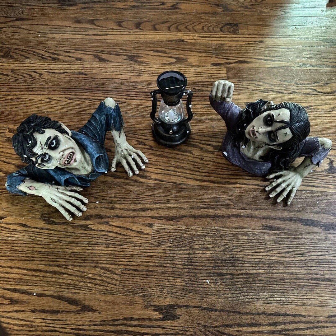 Rare Large Zombie Vampire Couple Ground Breaker Statues Plus Lantern - Etsy