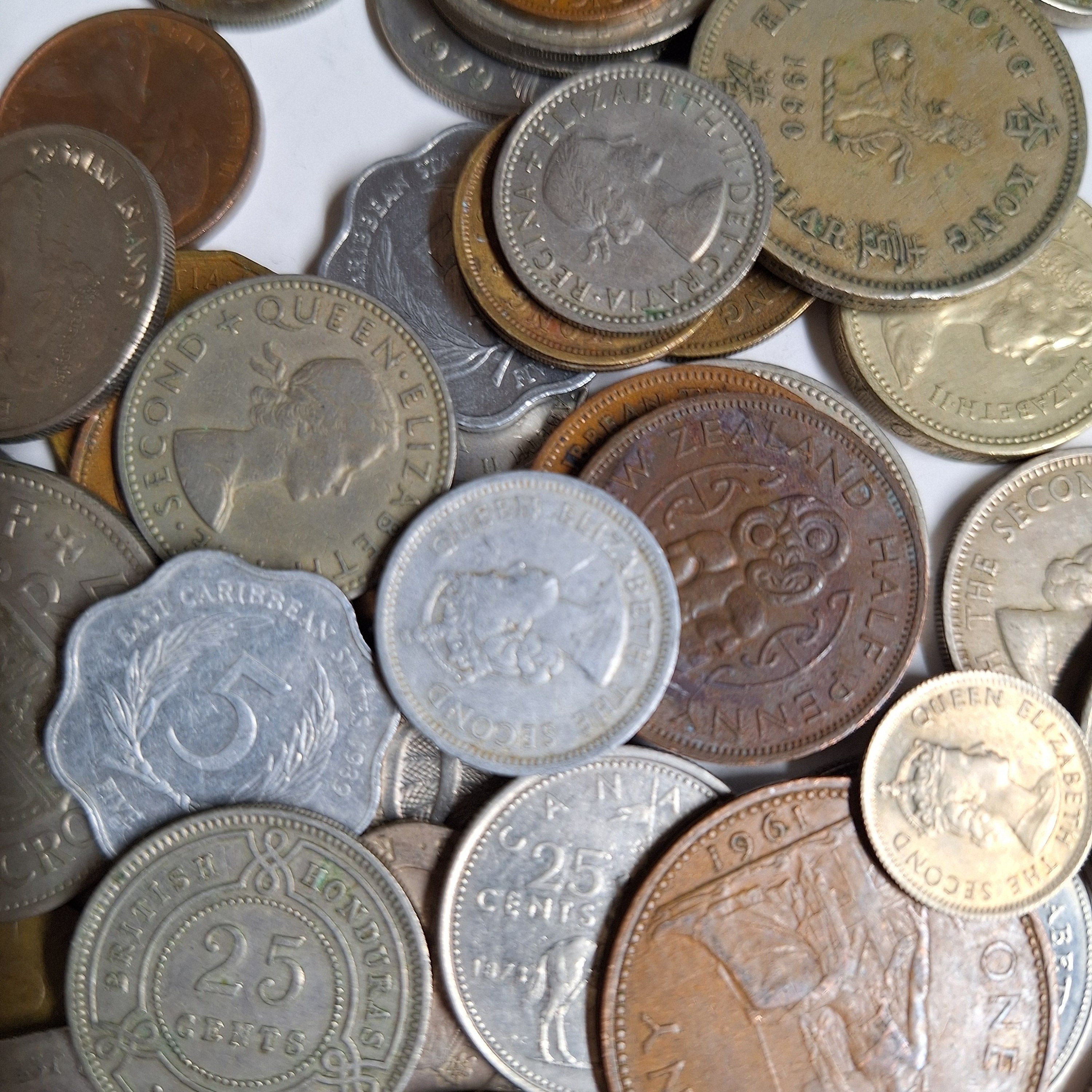 Queen Elizabeth II Coin Collection: 15 Random Coins, British Empire - Etsy