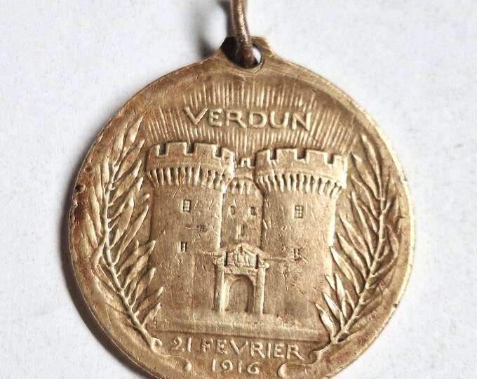 French 1916 WWI Battle of Verdun Medal in High Grade Condition. the ...