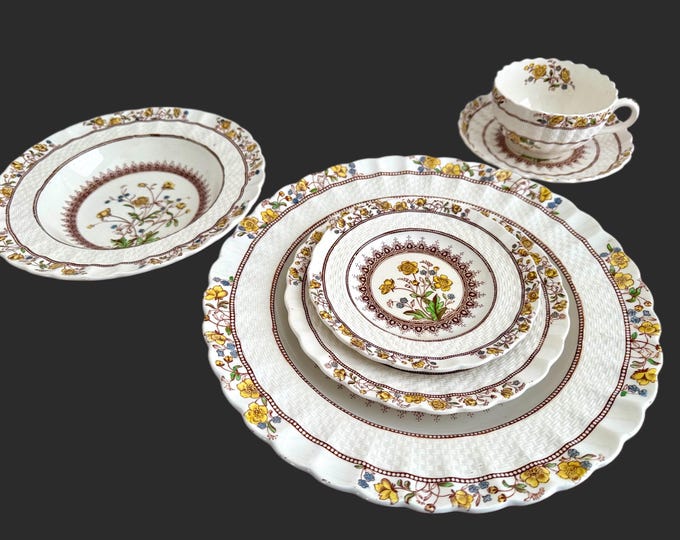 Spode Buttercup Pattern 6 Piece Place Settings Including Rimmed Soup ...