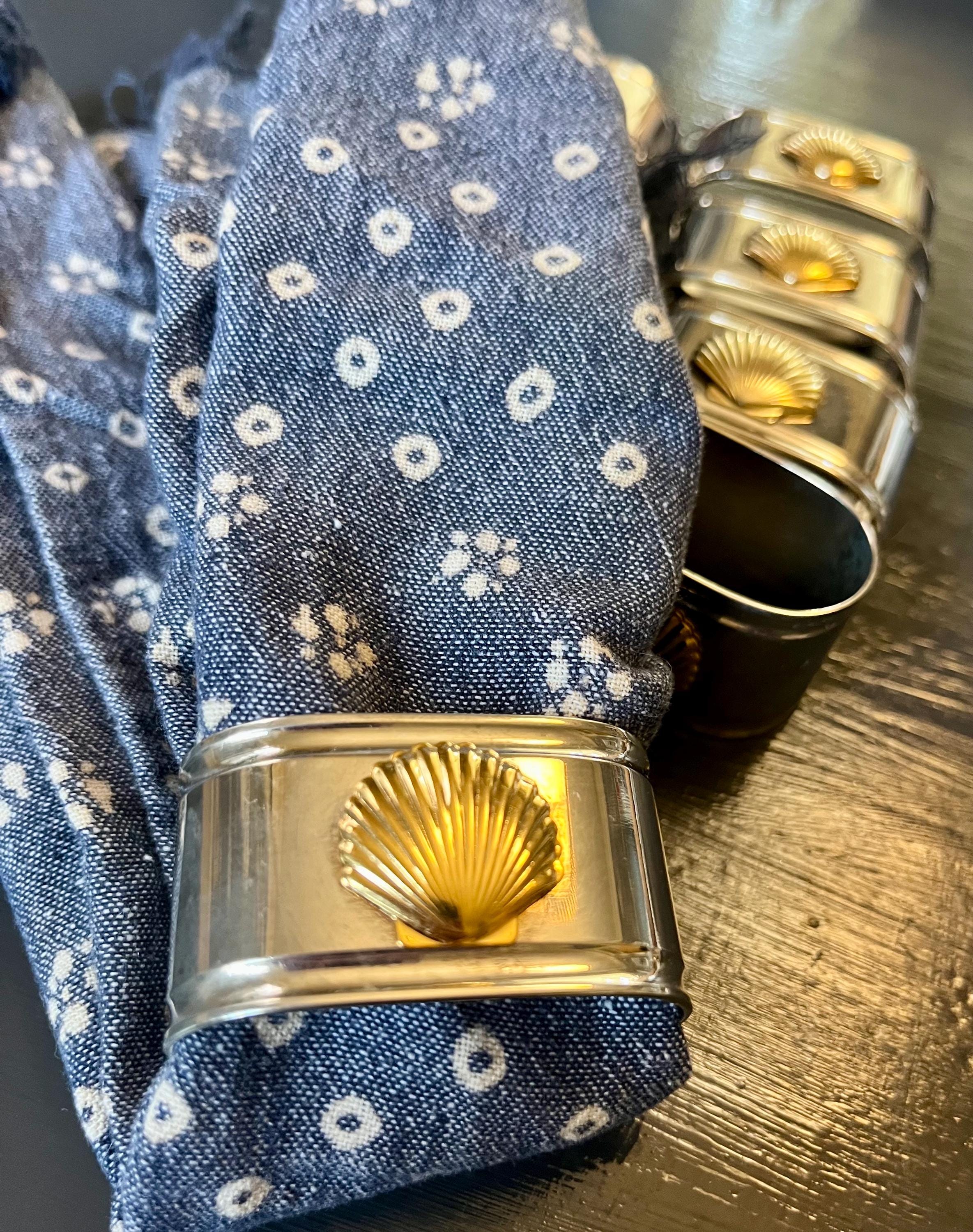 8 Vintage Scallop Shell Napkin Rings Silver / Gold Colored in Excellent ...