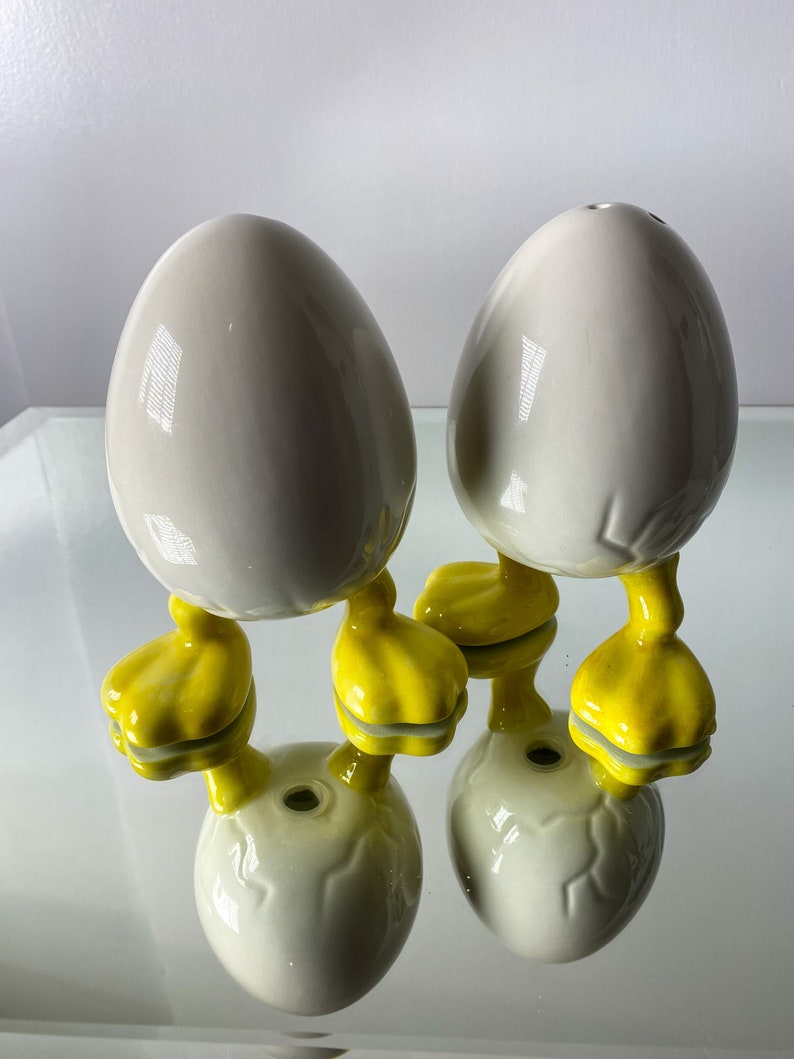 Egg Legs Salt and Pepper Shakers - Vintage - Etsy