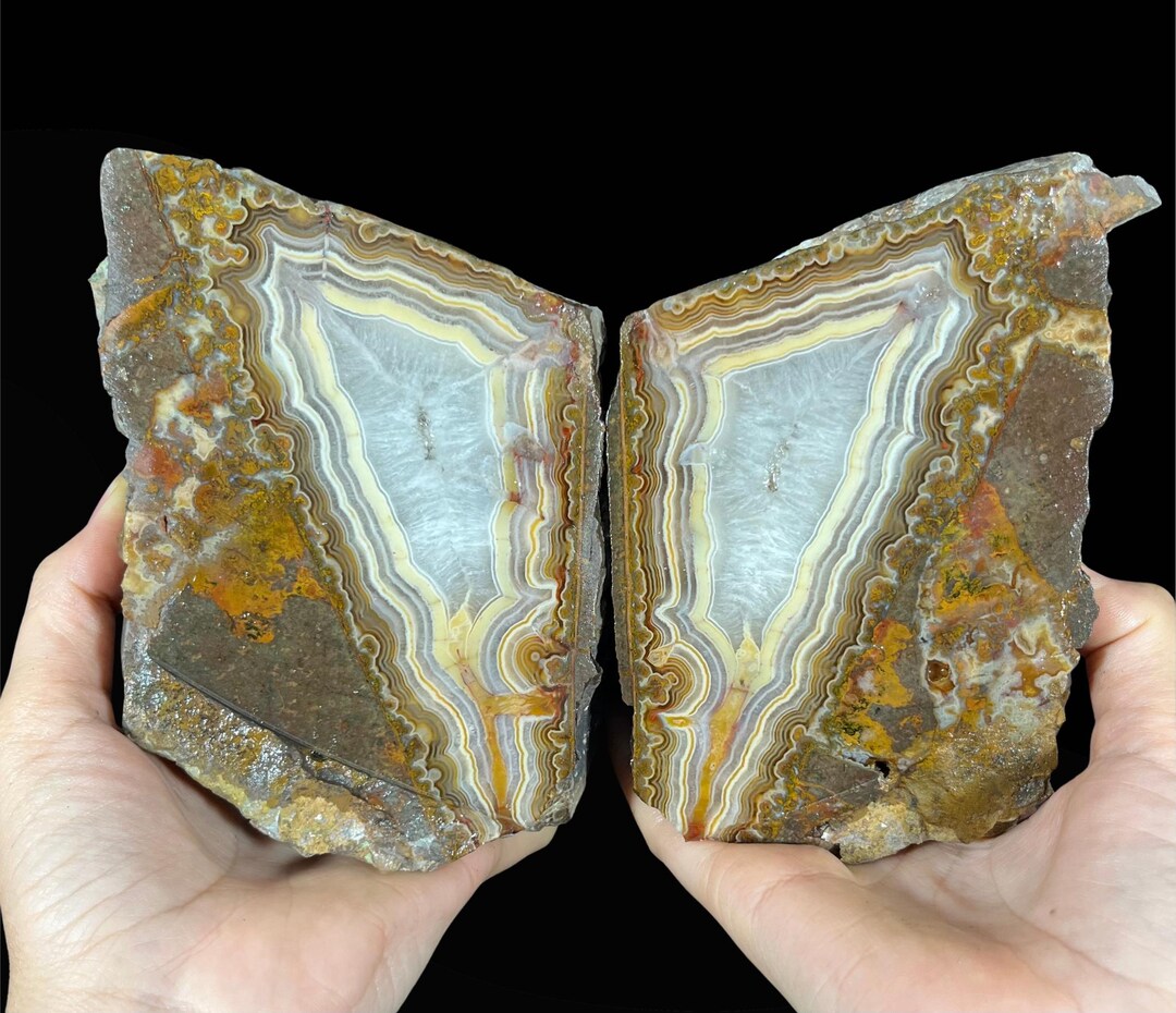 Banded Agate Crystal Specimen: Colorful Geode Stone From Turkey (2235 ...