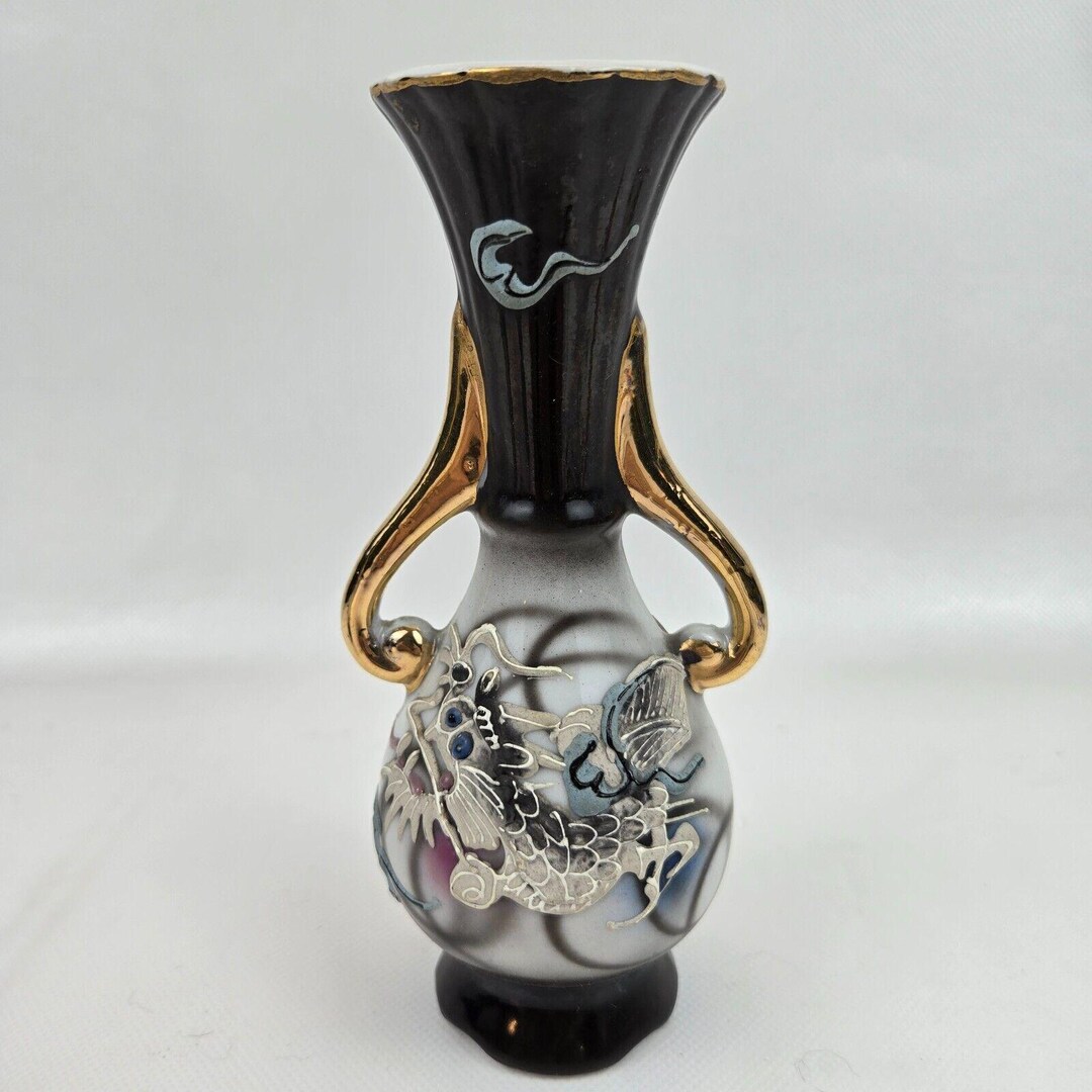 Japanese Dragonware Moriage Bud Vase Blue Eyed Porcelain Gold Handles ...