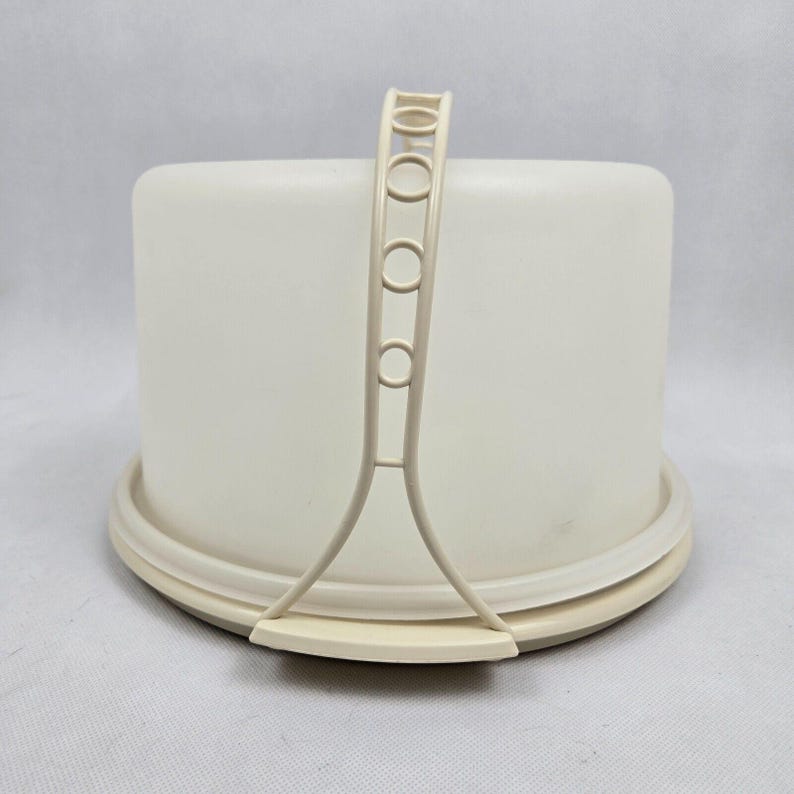 Tupperware Vintage Round Cake Carrier Almond Basehandle Clear Cover 684 ...