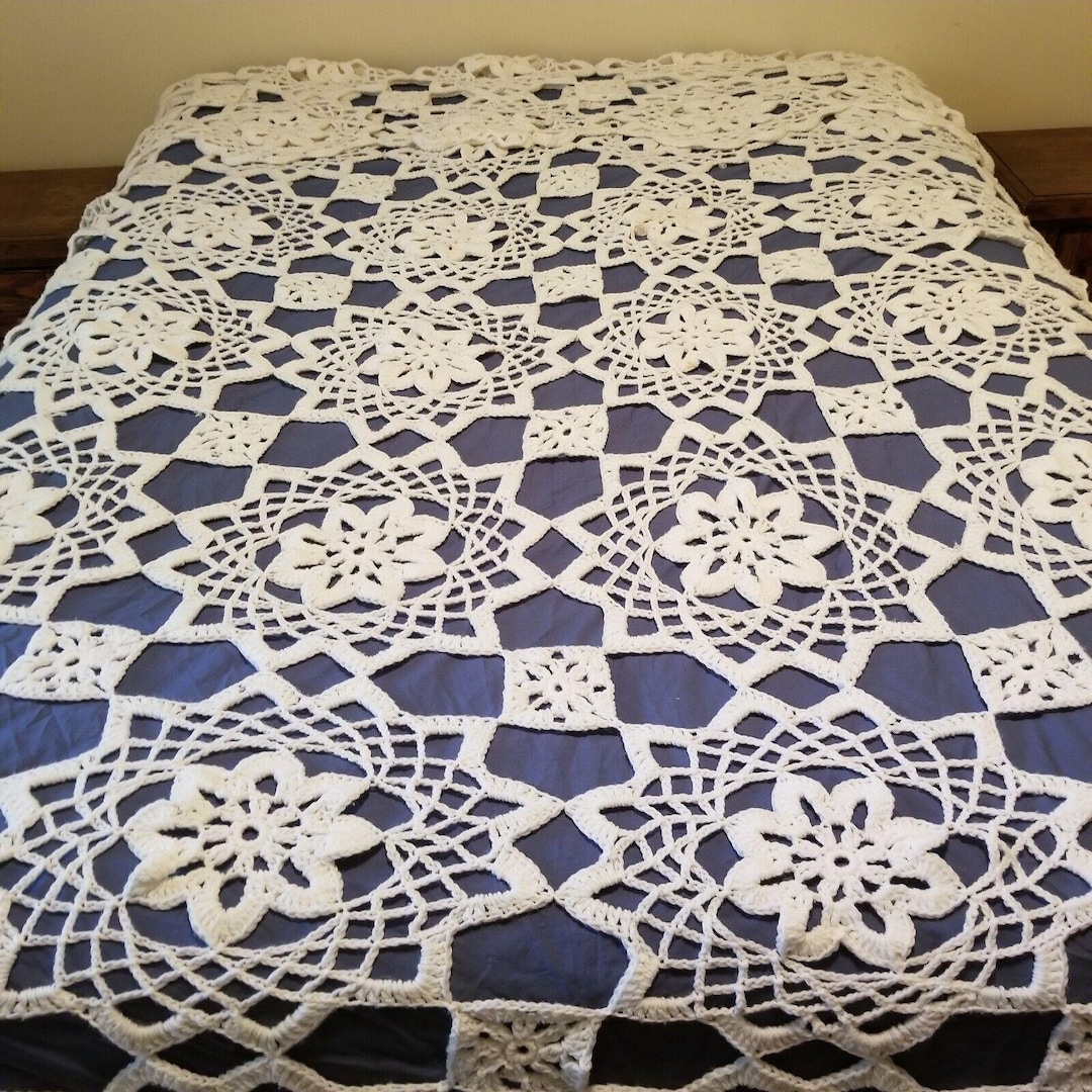 Hand Crochet Open Work Worsted Weight Yarn Afghan 113 in X 113 in King ...