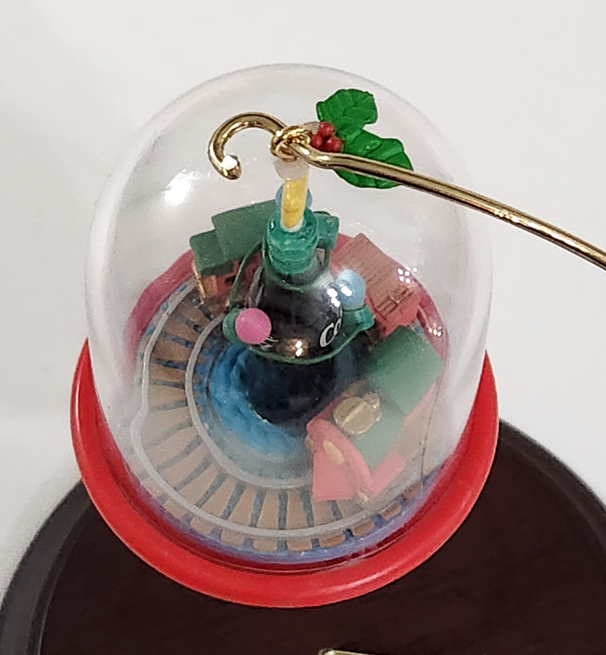 ENESCO 1994 Things Go Better With Coke 1995 Members Only Ornament TR951 ...