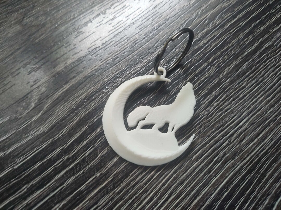 Custom 3D Printed Moon Wolf Keychain - Etsy