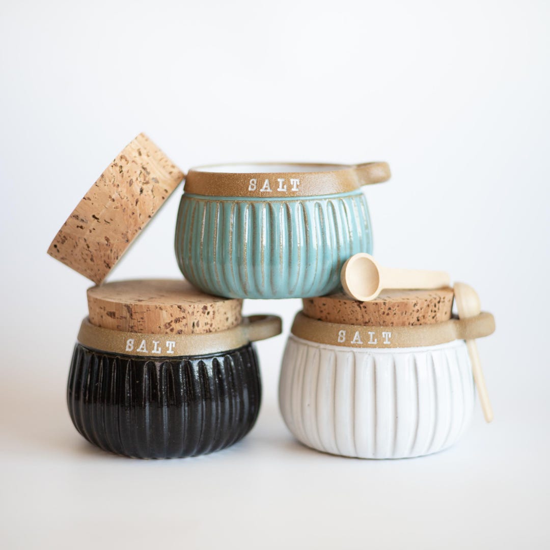 Salt Cellar With Spoon Kitchen Storage Container for Salt Condiment Jar ...
