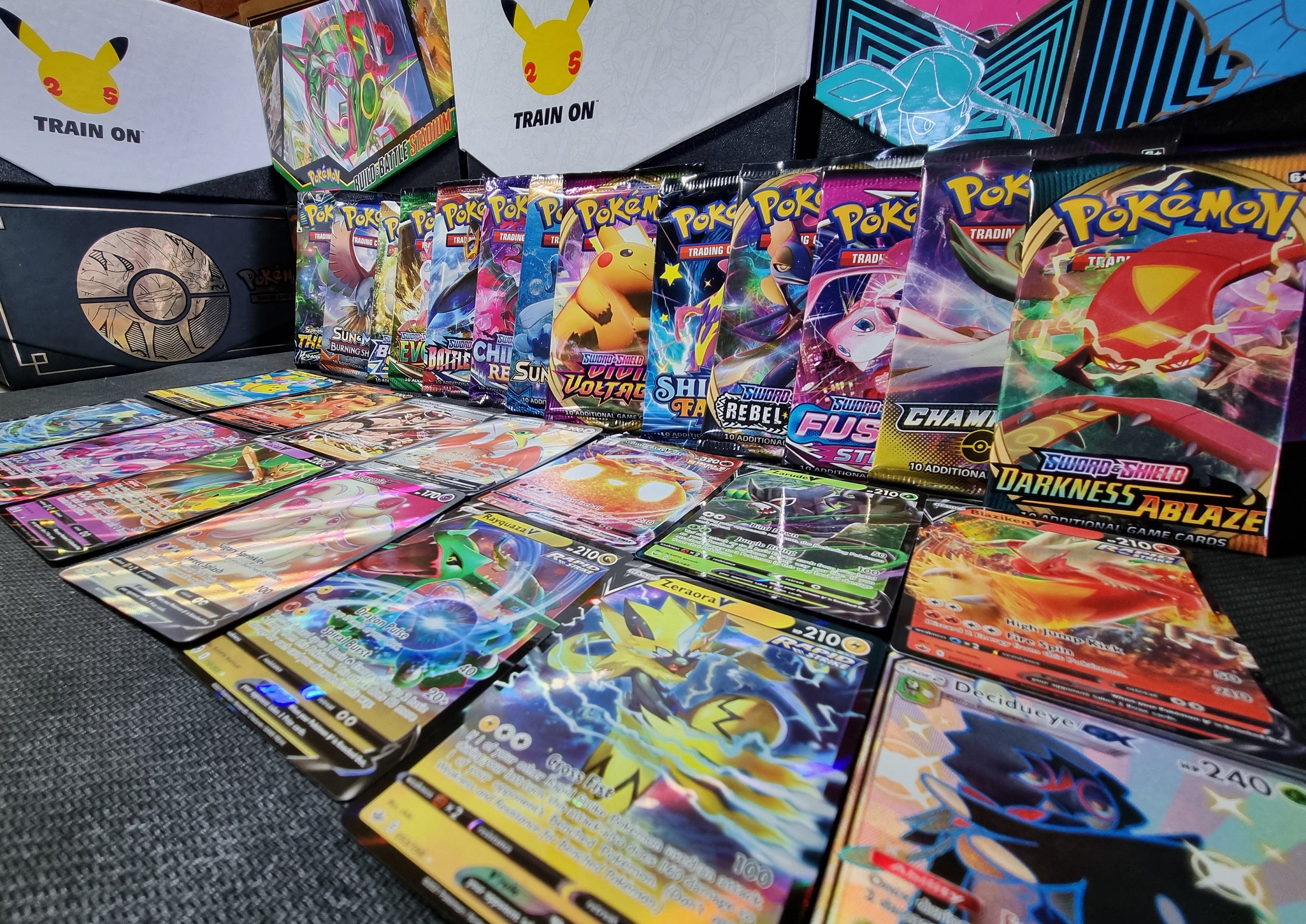 Pokemon Cards Booster Bundle 1x Booster Pack & 1x Ultra Rare V/VMAX ...