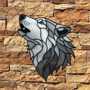Howling Wolf Stained Glass Pattern, Majestic Wolf Suncatcher, Wild ...