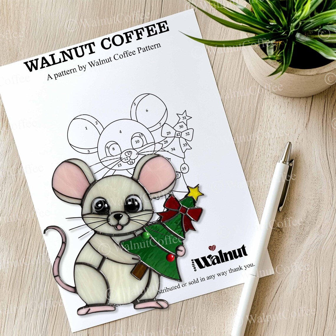 Christmas Mouse Stained Glass Pattern: Festive Holiday Decor (PDF ...