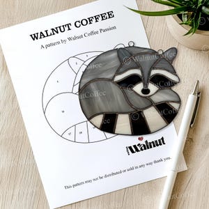 Raccoon Stained Glass Pattern, Raccoon Ornament Stained Glass Pattern ...