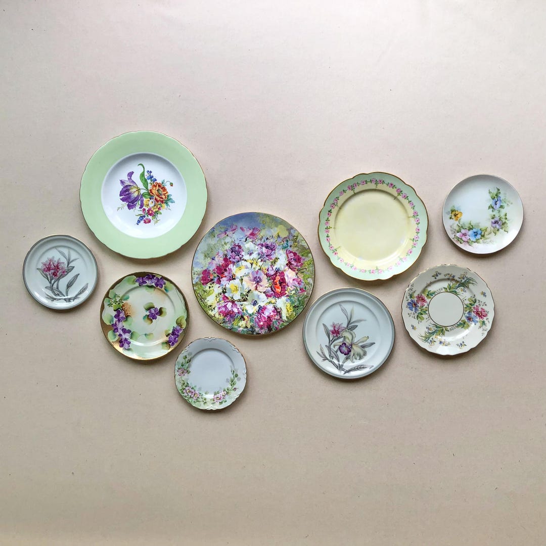 Gallery Wall Vintage Mismatched Bone China Plates. Blossom / Flower ...
