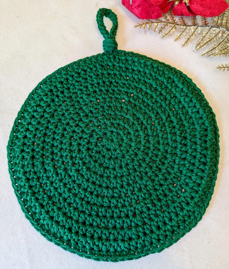 Mistletoe Crochet Hotpads | Set of 2 - Etsy