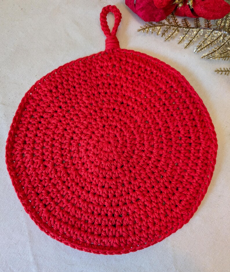 Mistletoe Crochet Hotpads | Set of 2 - Etsy