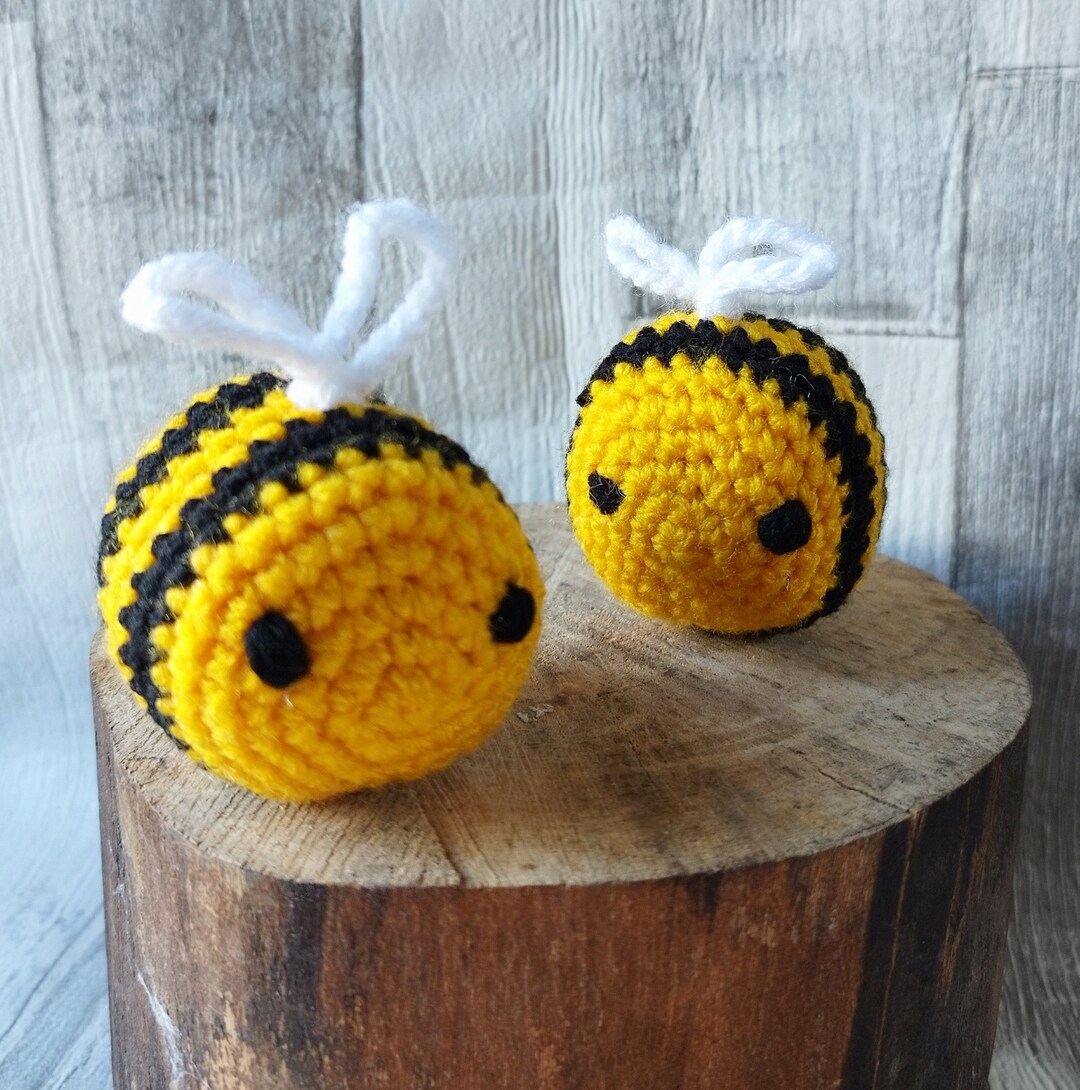 Cute Crochet Bee Plush, Custom Little Bumble Bee Plushie, Fidget Toy ...