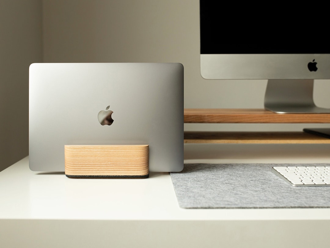 Vertical Laptop Stand Wooden Holder for Tablet and Laptop Desk ...