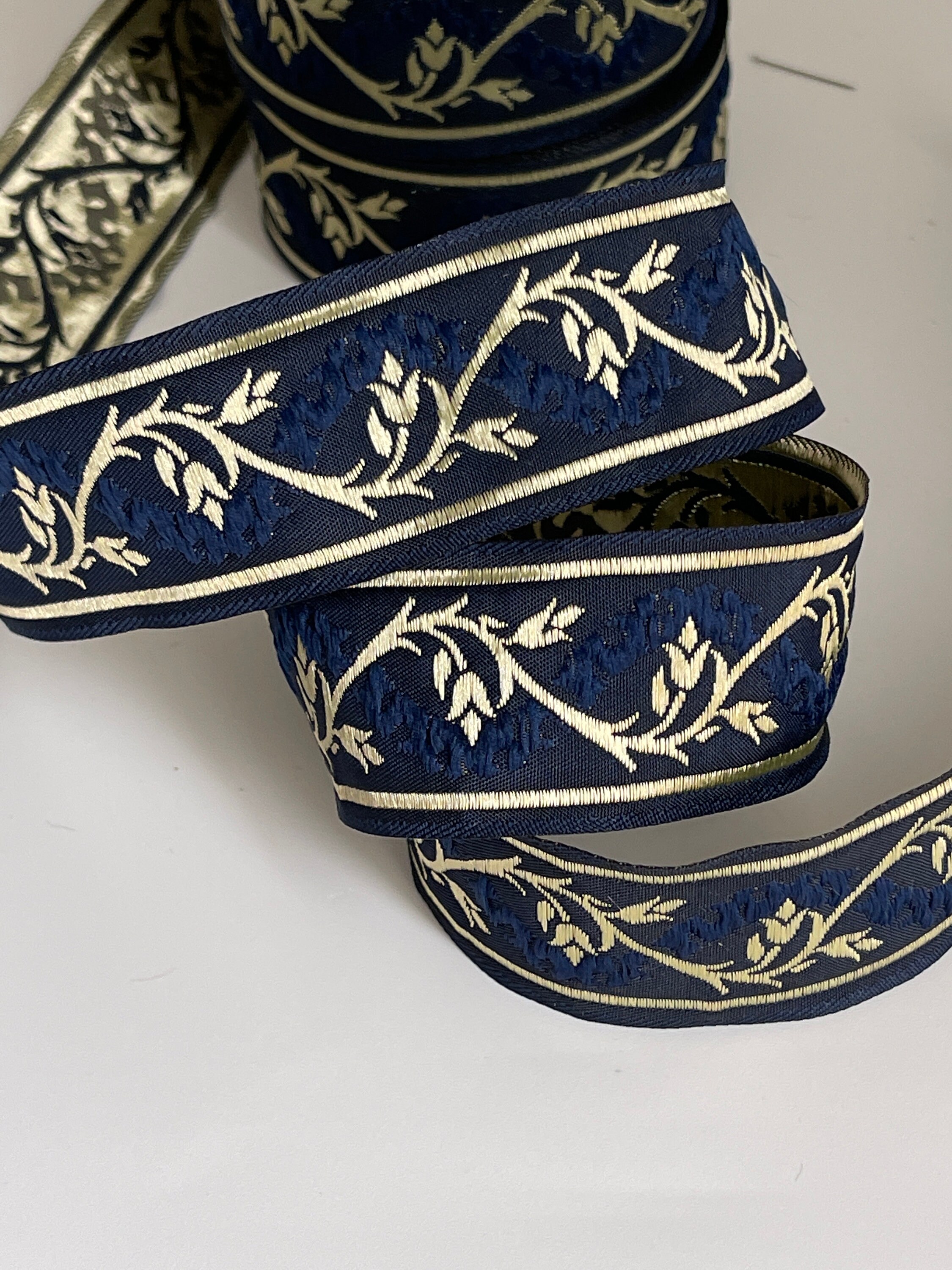 Jacquard Embroidered Braid 35 Mm Floral Stem Motif Braid Woven Ribbon ...