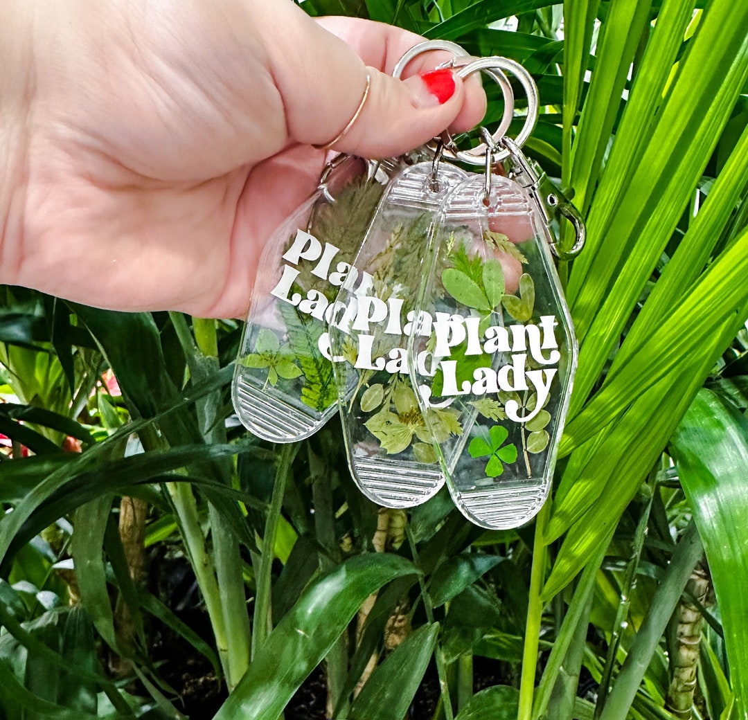 Plant Lady Retro Motel Keychain Custom Keychain Plant Mom Keychain ...