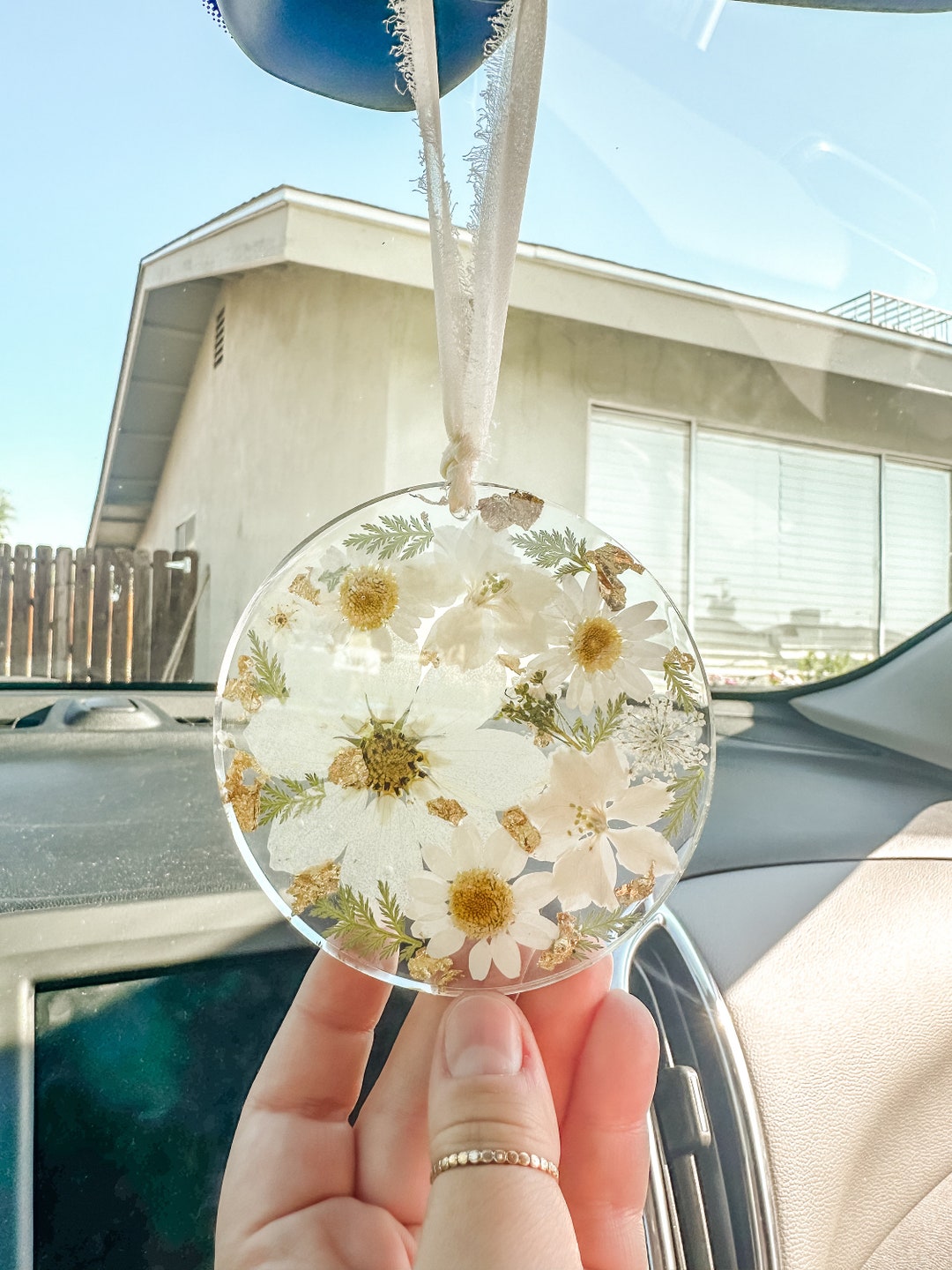 Pressed Flower Car Charm | Car Charm | Boho Style | Trendy Car Hanging ...