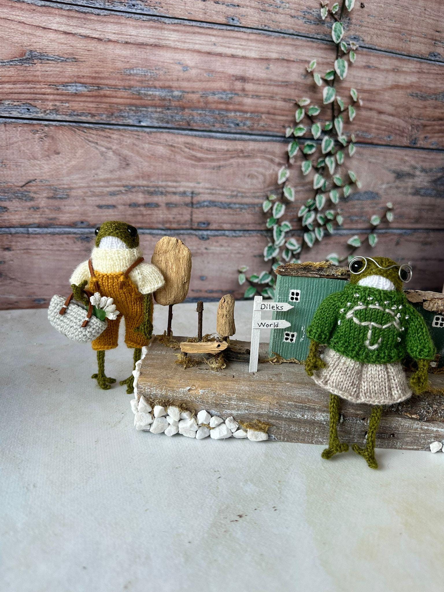 Knitted Frog, Mr&mrs Frog, Amigurumi Frog and Toad, Frog Plush With Hat ...