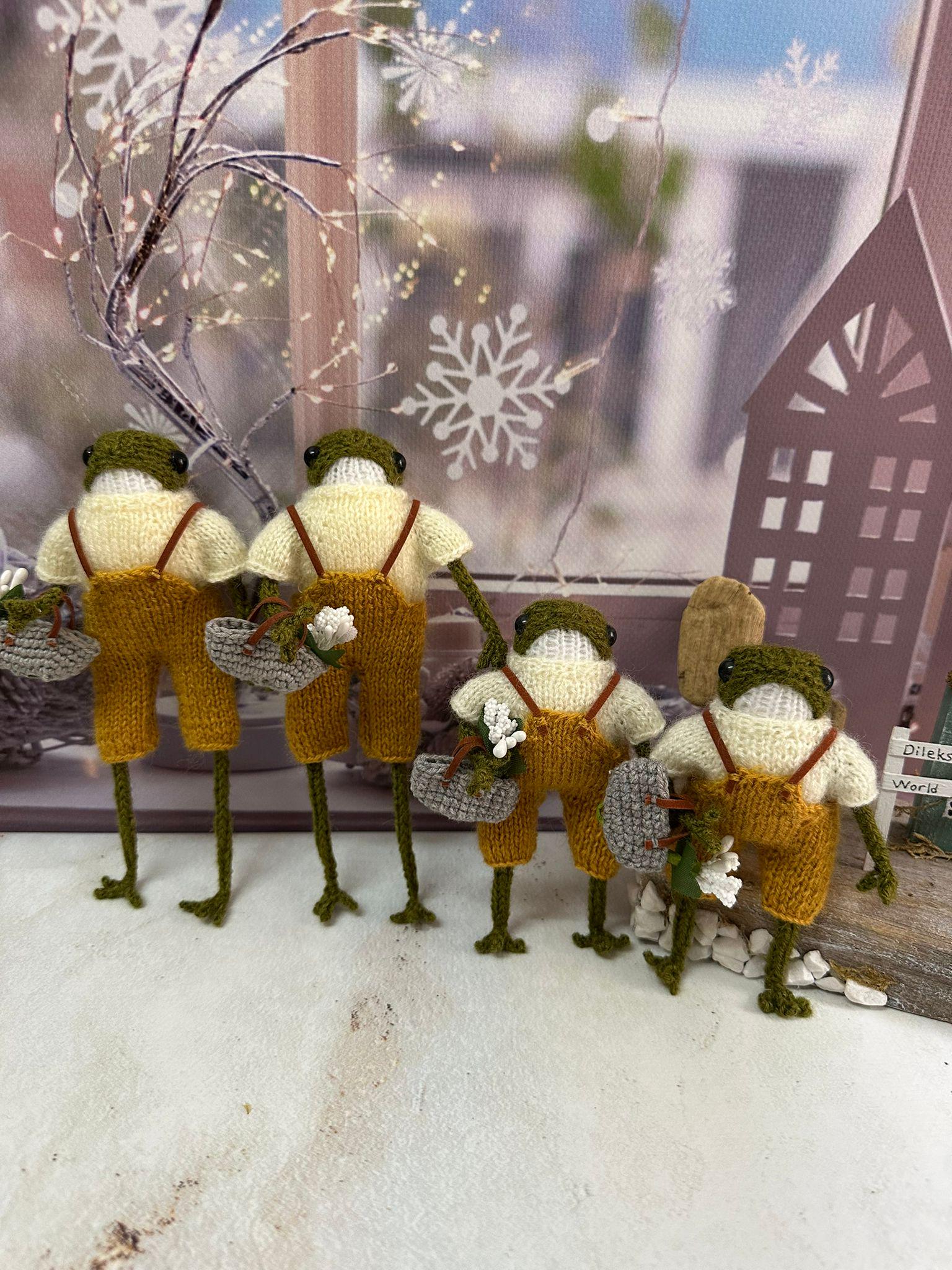 Knitted Frog, Mr&mrs Frog, Amigurumi Frog and Toad, Frog Plush With Hat ...