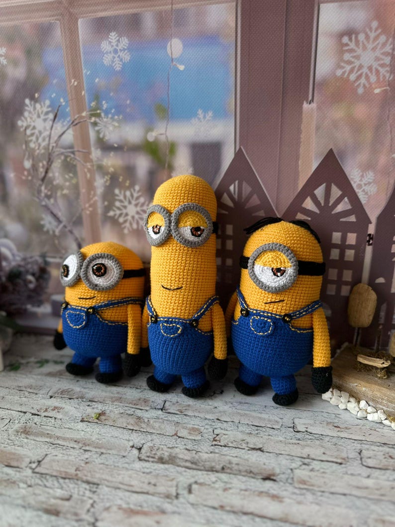 Knitted Minions, Amigurumi Minion Plush, Handmade Minion Toy, Custom ...