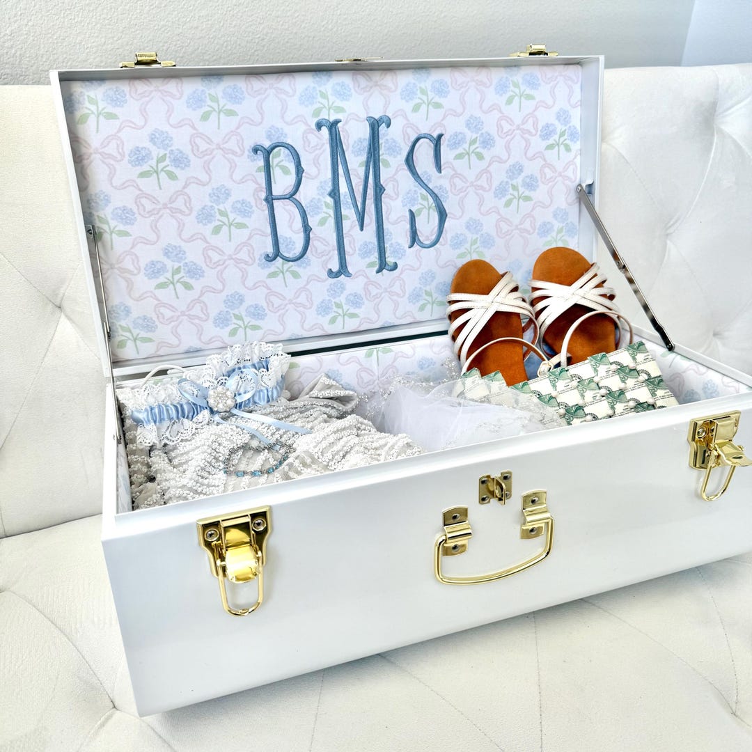 Personalized Keepsake Trunk Storage Solution for Wedding Memory Box ...
