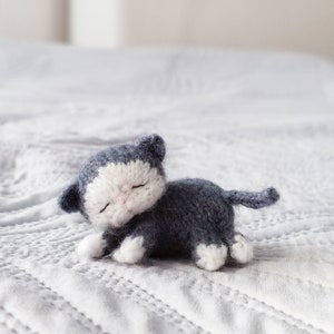 Tiger Cub & Kitten 2 in 1 Knitting Pattern. English and Russian PDF. - Etsy