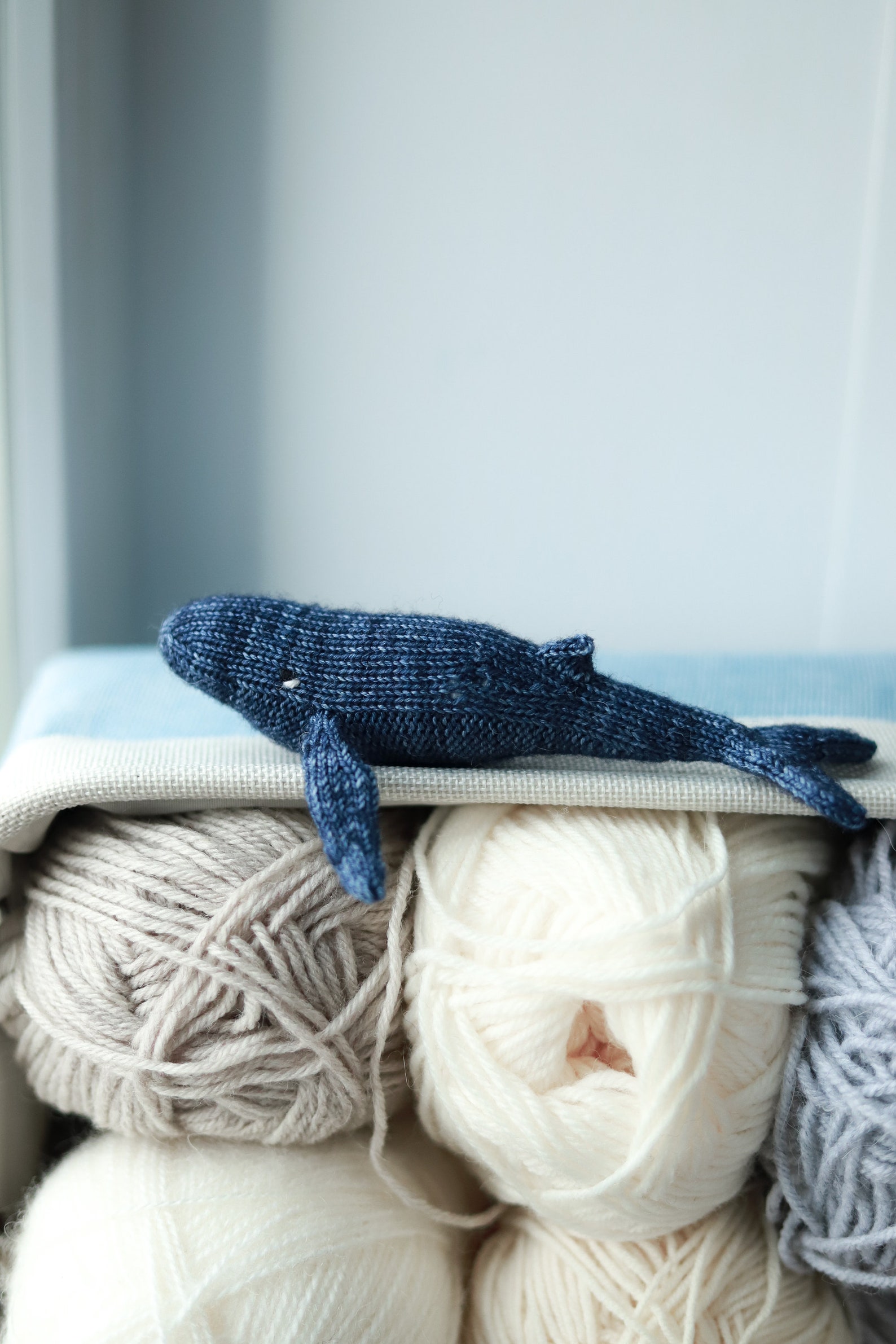 Knitted Blue Whale. Detailed Pattern in English and Russian. Amigurumi ...
