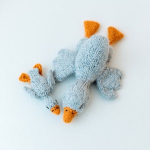 Micro Gosling Knitting Pattern. Knitted Amigurumi Goose Miniature Step ...