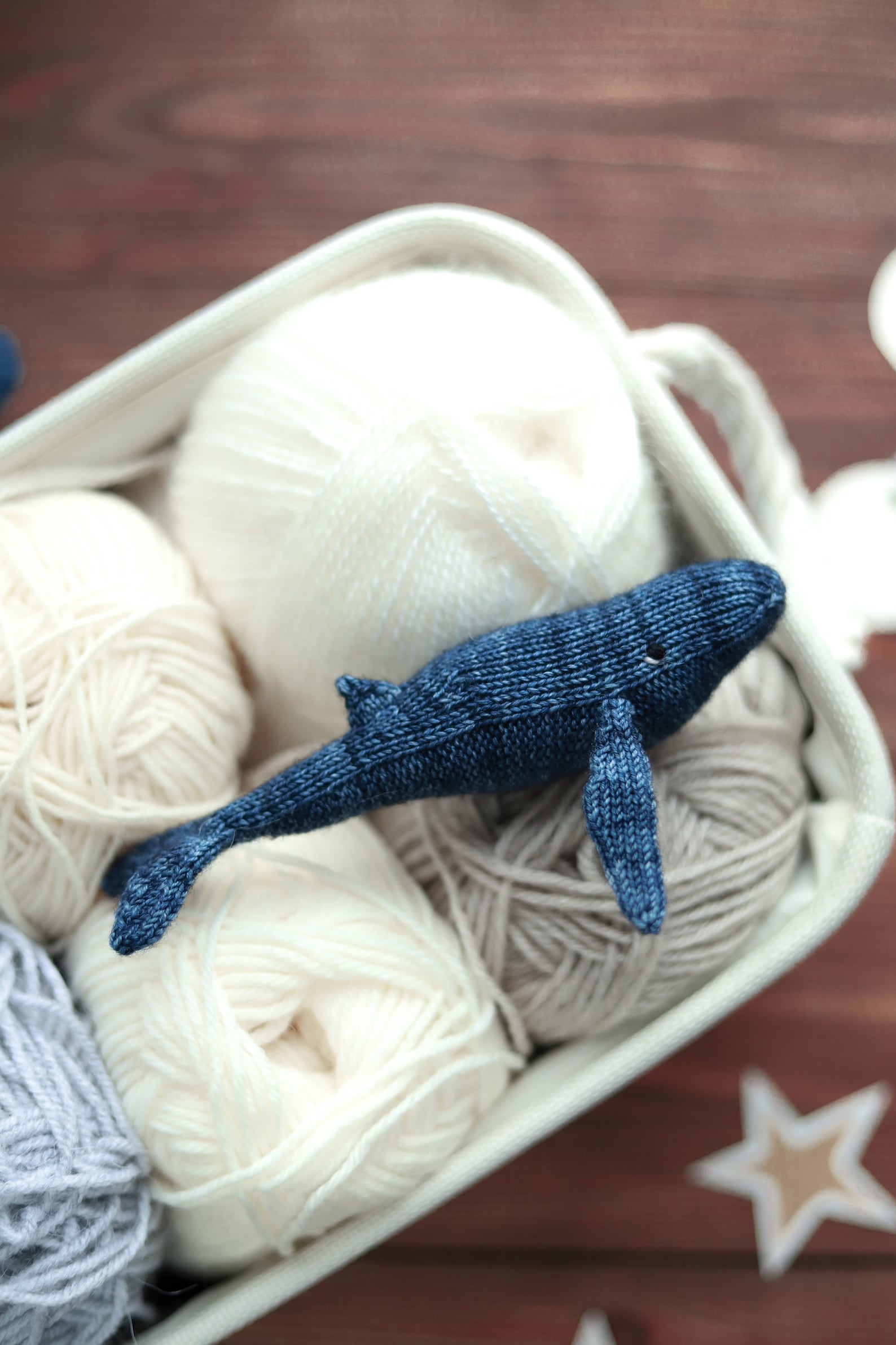 Knitted Blue Whale. Detailed Pattern in English and Russian. Amigurumi ...
