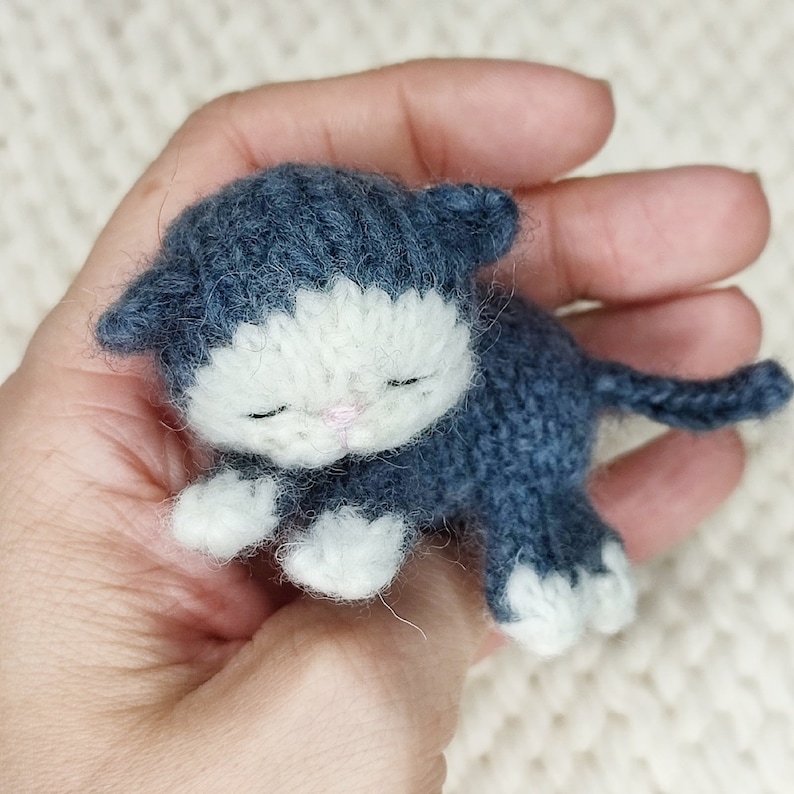 Tiger Cub & Kitten 2 in 1 Knitting Pattern. English and - Etsy