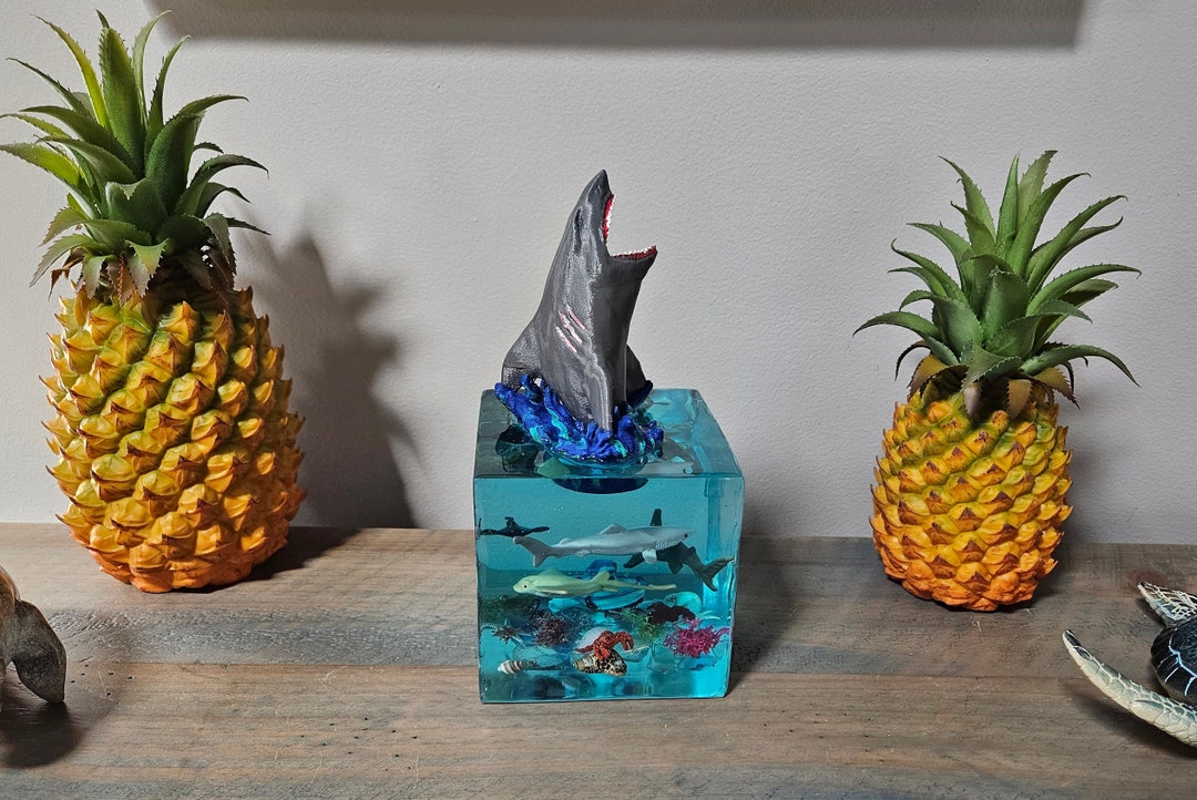 Ocean Resin Shark Ship Wreck Cube With Sharks, Stingrays, a Hermit Crab ...