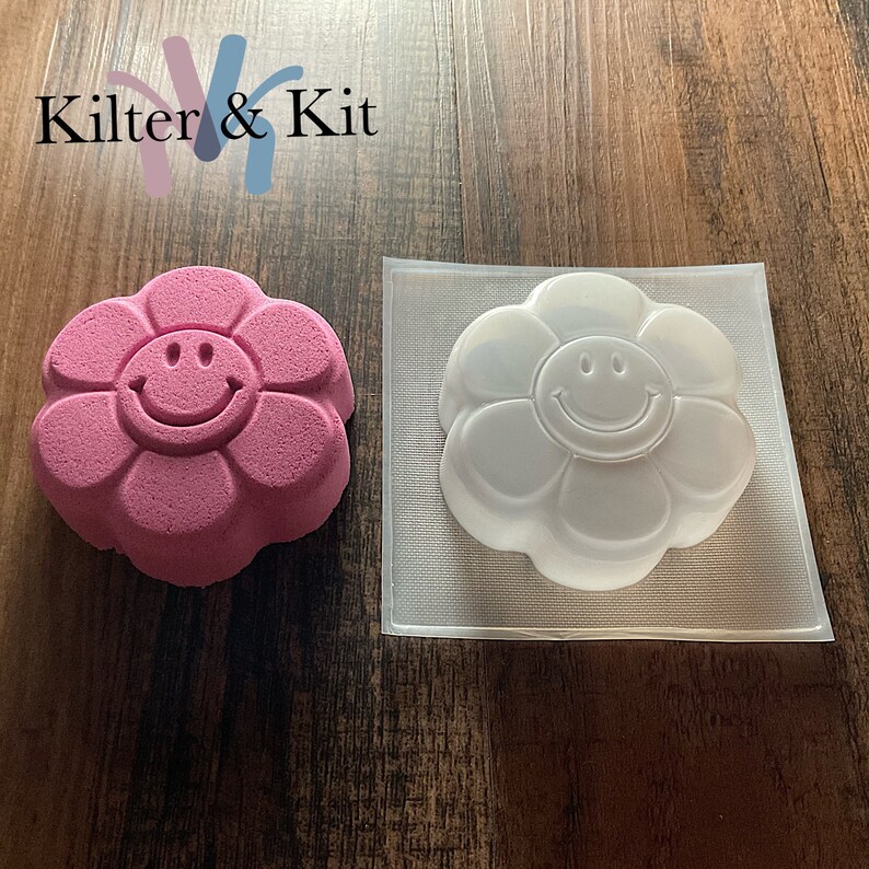 Smiley Face Flower Mold | Bath Bomb Mold | Plastic Mold | Soap Mold ...