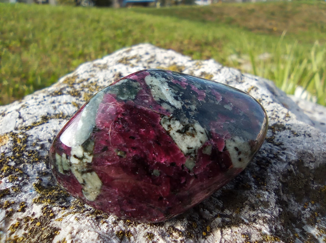 Eudialyte Tumbling Polished - Etsy UK