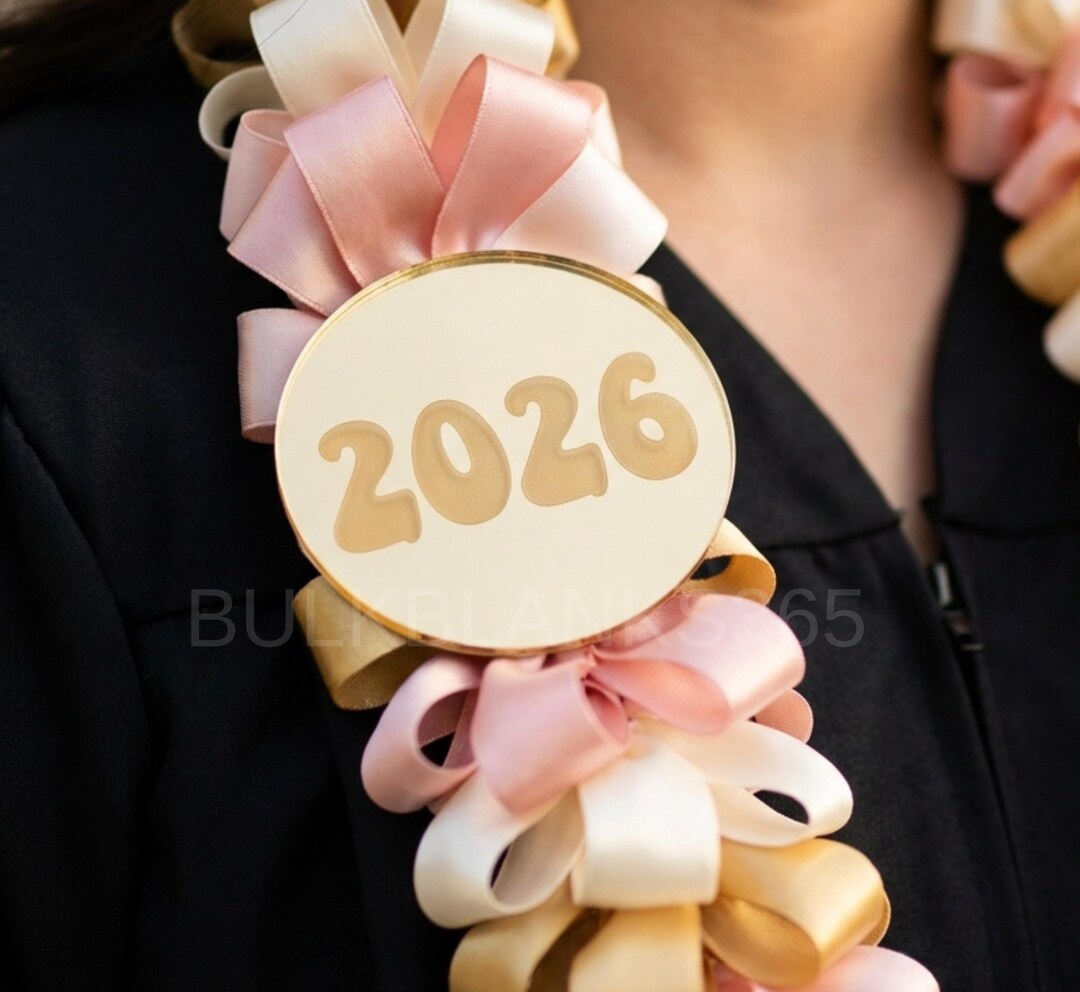 Class of 2026 Graduation Lei Charm | Gold Mirror Acrylic 2026 Charm ...