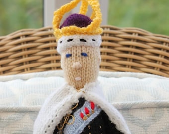 KNITTING PATTERN - King Charles III 10 Cms Soft Toy Doll Royal Family ...
