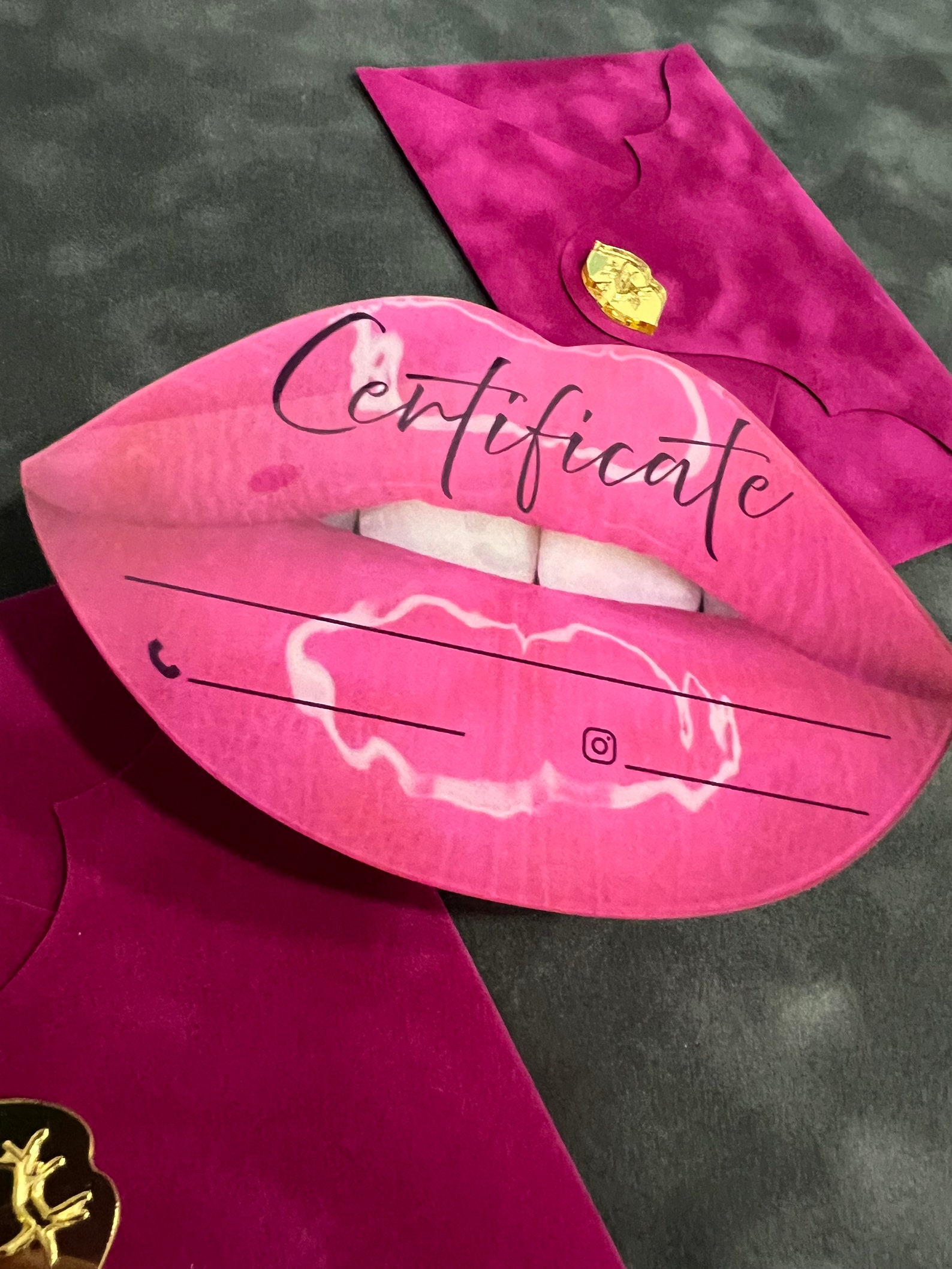 Glossy Lips Business Gift Certificate, Customizable Women Shop Gift ...