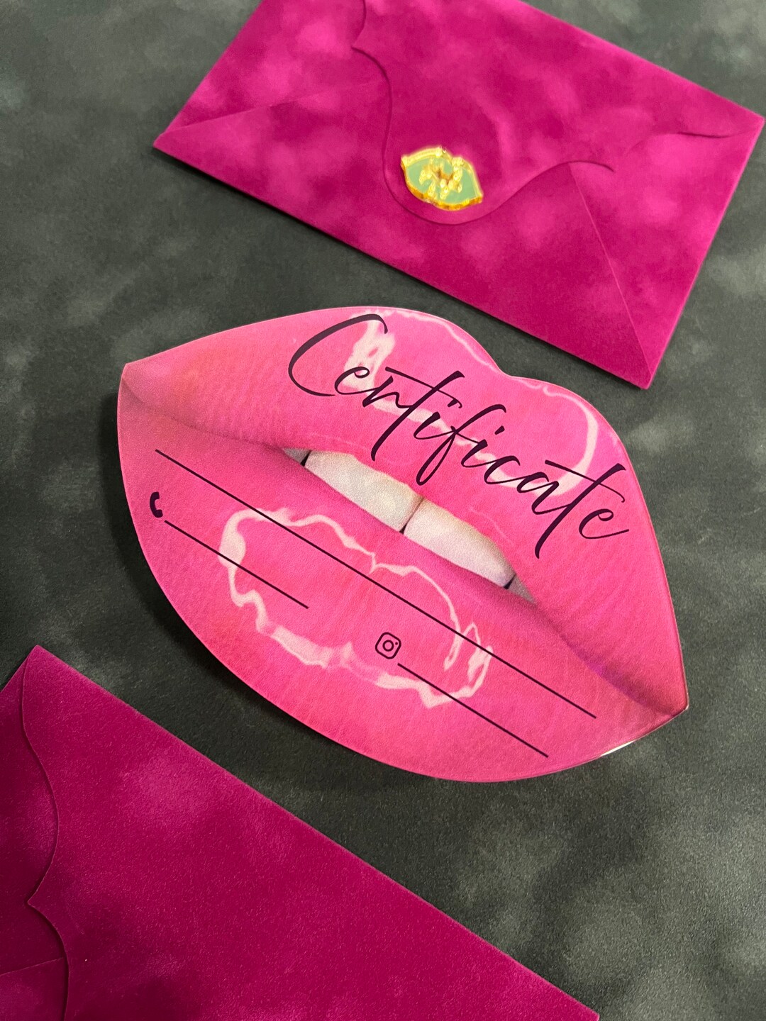 Glossy Lips Business Gift Certificate, Customizable Women Shop Gift ...