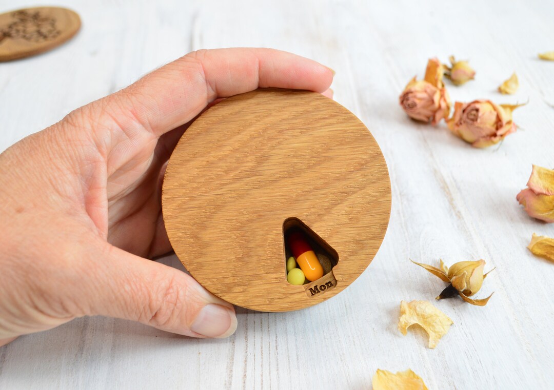 7 Grid Wooden Pill Box, Wooden One Week Pill Box, Organize Storage Pill ...
